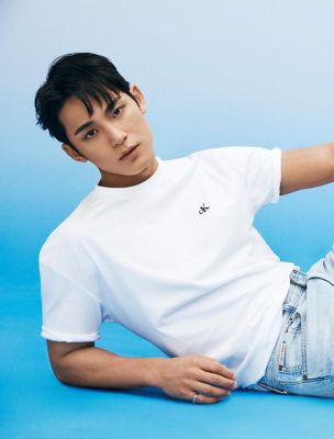 Archive Logo Relaxed Crewneck T-Shirt | Calvin Klein